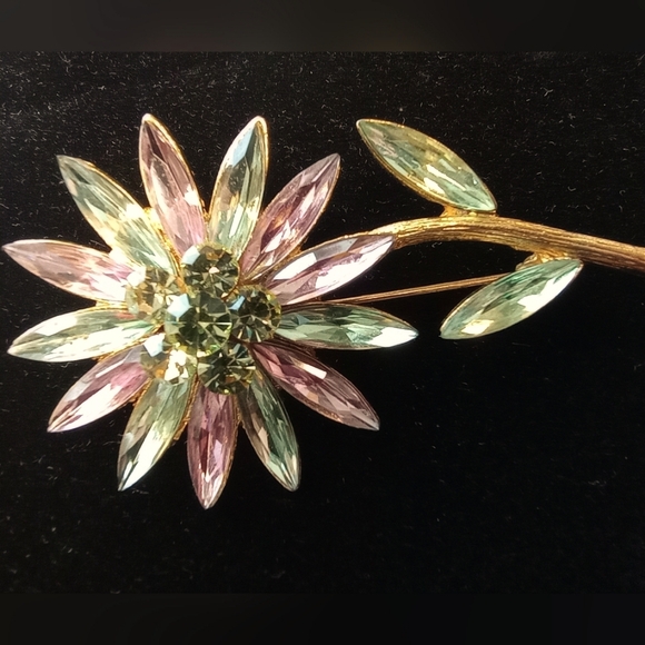 Jewelry | Vintage Pink And Green Rhinestone Crystal Stem Flower Brooch ...
